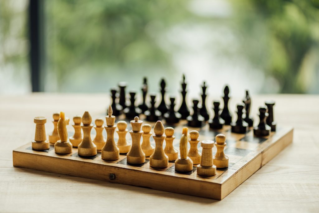 Which Chess Pieces Can Move Diagonally?
